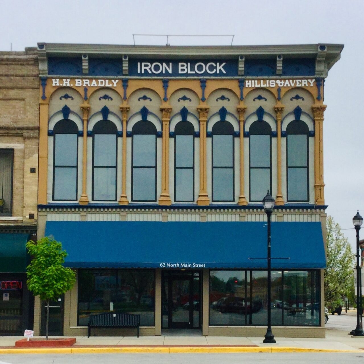 ABOUT | Frankfort Main Street